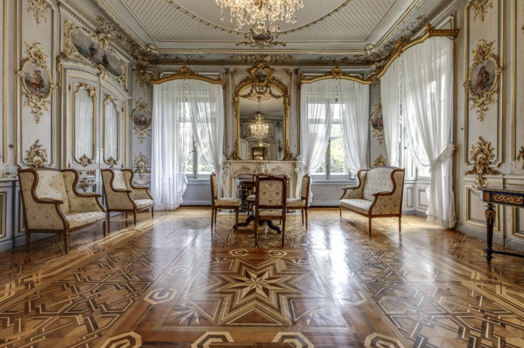 Dostoïevski, Courbet, Saxon, eau Suisse Casino, Saillon, Garibaldi, Fama,